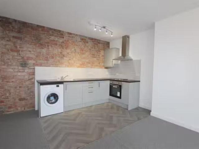 2 bedroom flat for rent in St. Annes Road West, Lytham St. Ann.