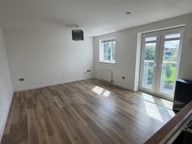 2 bedroom flat for rent in St Andrews Road, NN2