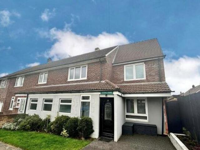 2 Bedroom Flat For Rent In St. Athan