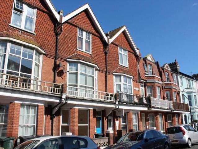 2 bedroom flat for rent in St. Aubyns Road, Eastbourne, East Sussex, BN22