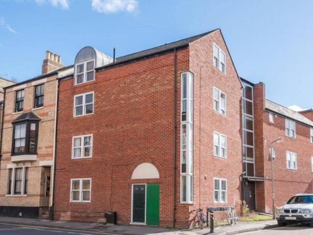 2 bedroom flat for rent in St. Clements Street, Oxford, OX4
