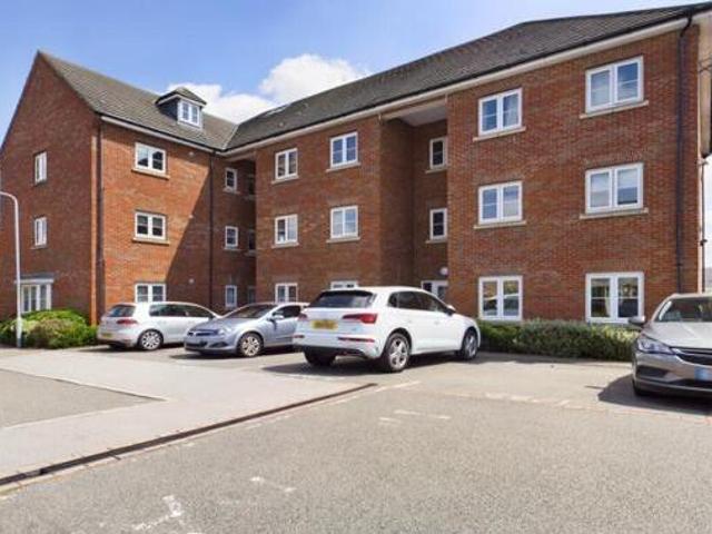 2 Bedroom Flat For Rent In St Crispins, Northampton