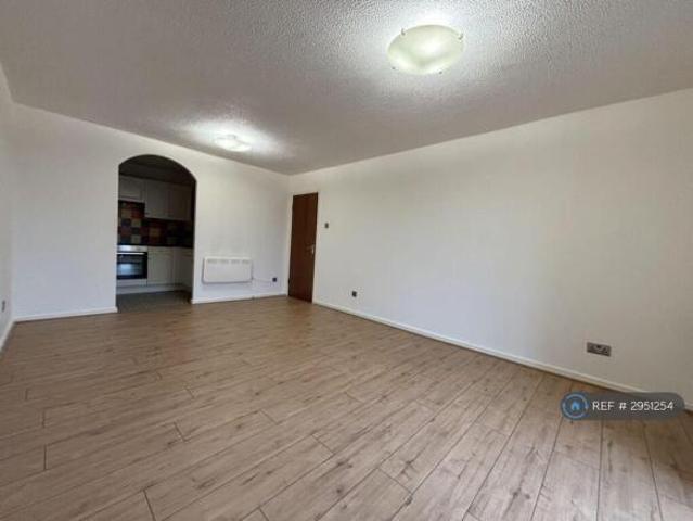2 bedroom flat for rent in St. Davids Court, Manchester, M8