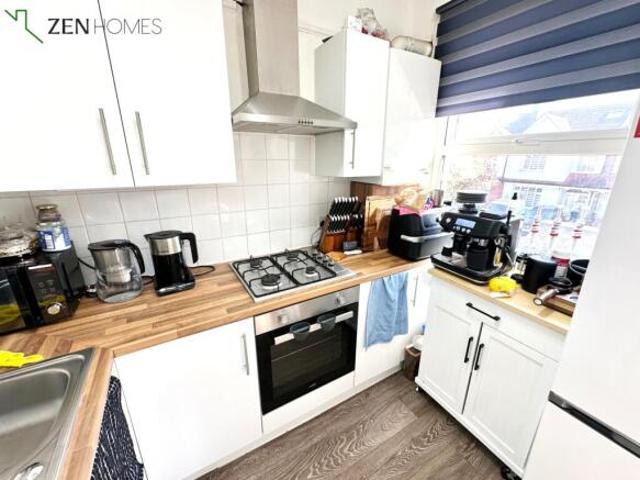 2 bedroom flat for rent in St. Edmunds Road, London, N9
