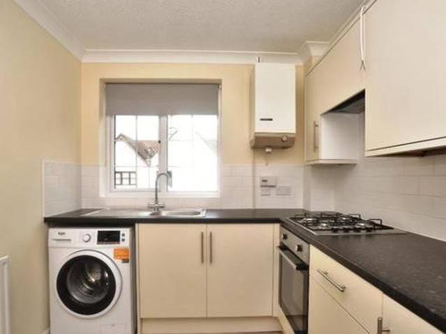 2 bedroom flat for rent in St Francis CourtSt Francis Way Shefford SG17