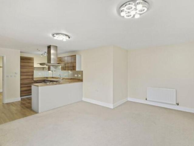 2 bedroom flat for rent in St. Georges Grove, Earlsfield, London, SW17