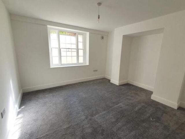 2 bedroom flat for rent in St Georges Terrace, Herne Bay, Kent, CT6