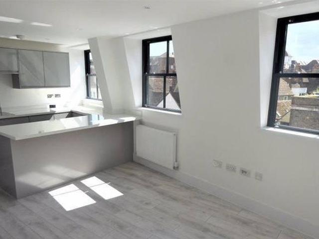 2 bedroom flat for rent in St James House Canterbury Ref 3312 CT1