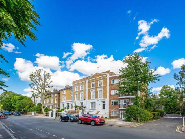 2 bedroom flat for rent in St John's Wood, London, NW8
