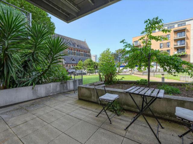 2 bedroom flat for rent in St Lukes Square, E16, Canning Town, London, E16