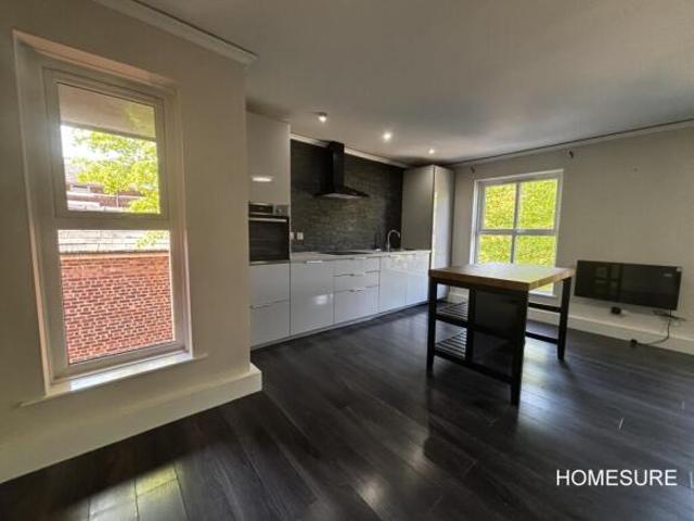 2 bedroom flat for rent in St. Marys Road, Huyton, Liverpool, L36