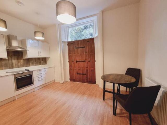 2 bedroom flat for rent in St Marys Road, Leamington Spa, CV31