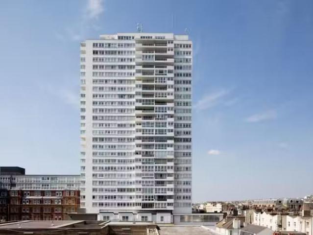2 bedroom flat for rent in St Margaret's Place, Brighton, BN1