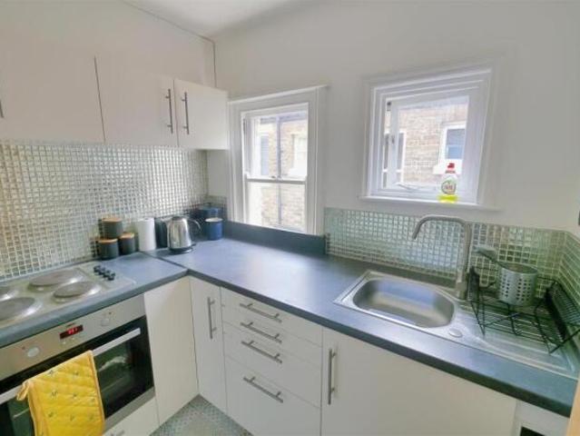 2 bedroom flat for rent in St. Matthews Road, Worthing, BN11