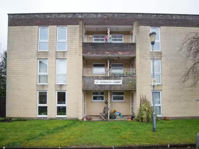 2 bedroom flat for rent in St Oswalds Court, Redland, BS6