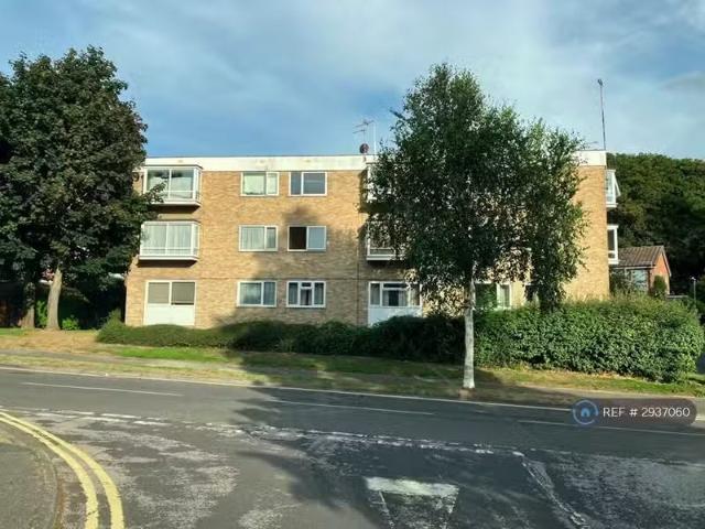 2 bedroom flat for rent in St Pauls Way, Folkestone, CT20