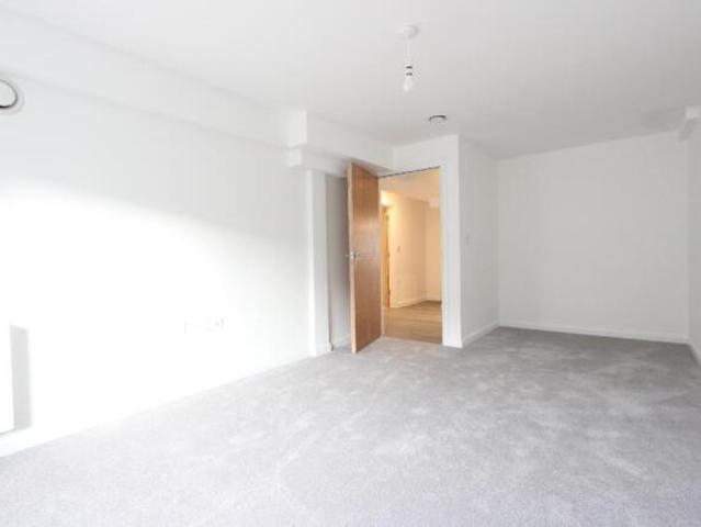 2 bedroom flat for rent in St Radigunds Road, Dover, CT17 0XH, CT17