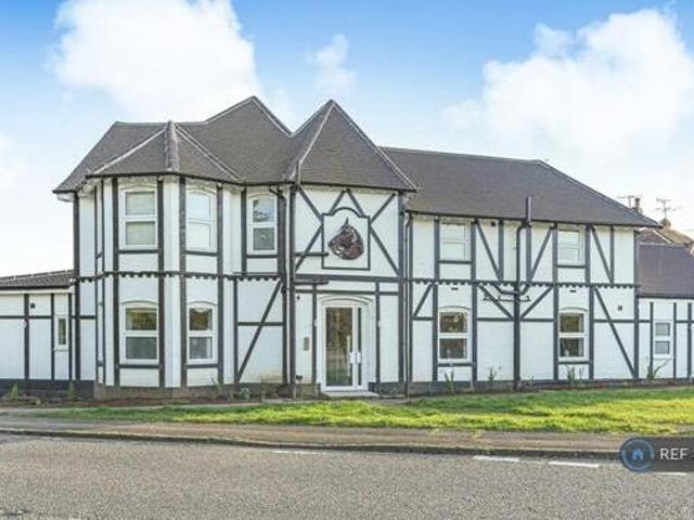 2 Bedroom Flat For Rent In Stockcross, Newbury