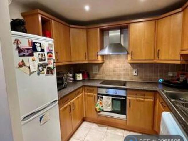 2 bedroom flat for rent in Stockwell Road, London, SW9