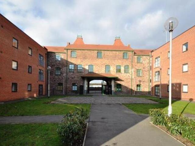 2 Bedroom Flat For Rent In Stoke on trent