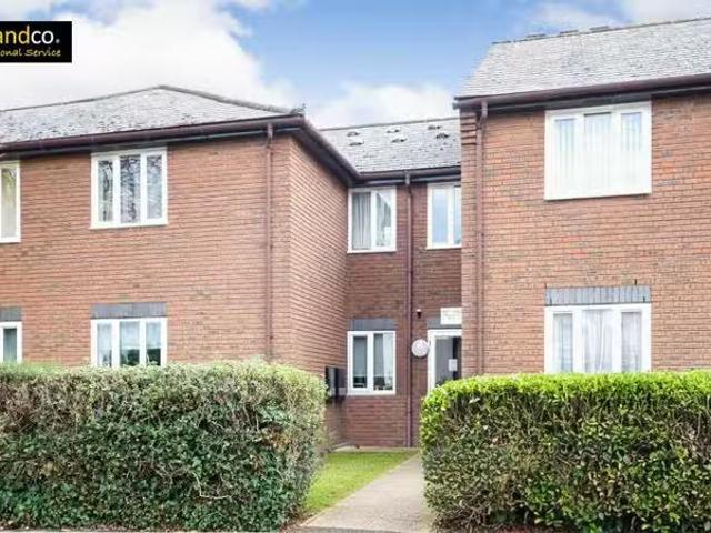 2 bedroom flat for rent in Stonecross Road, Hatfield, AL10