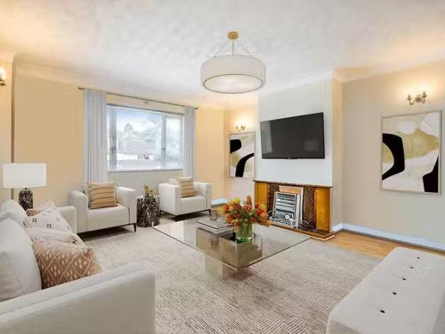 2 bedroom flat for rent in Stonegrove, Edgware, HA8