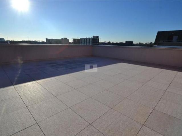 2 bedroom flat for rent in Station Road, Junction Court, WD17