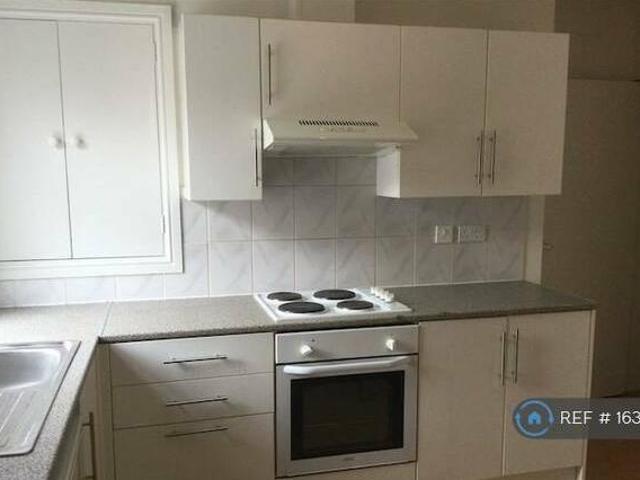 2 bedroom flat for rent in Station Road Wombwell Barnsley S73