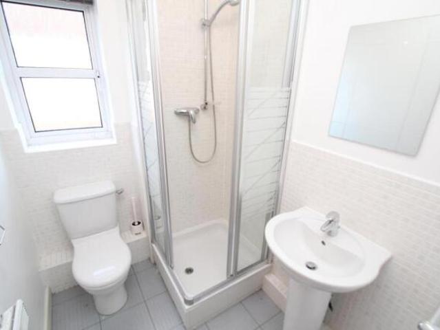 2 bedroom flat for rent in Stainbeck Road, Leeds, West Yorkshire, LS7