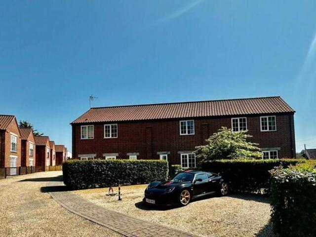 2 Bedroom Flat For Rent In Stalham, Norwich