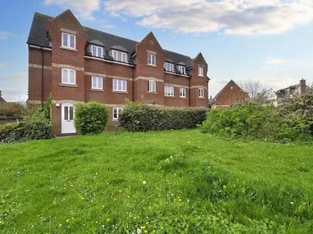 2 bedroom flat for rent in Stanley Rise, Chelmer Village, CM2