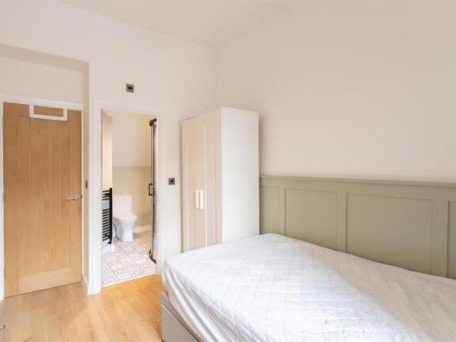 2 bedroom flat for rent in Starbeck Avenue, Sandyford, Newcastle Upon Tyne, NE2