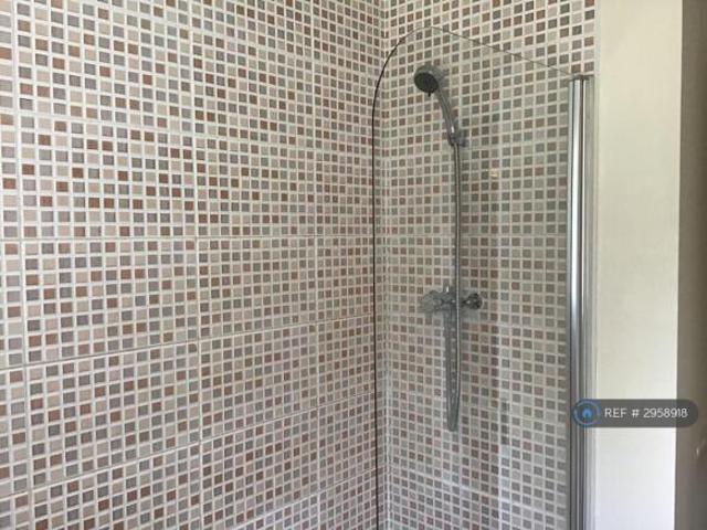 2 bedroom flat for rent in Stewartfield, East Kilbride, Glasgow, G74