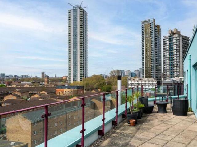 2 bedroom flat for rent in Steedman Street, Elephant and Castle, London, SE17