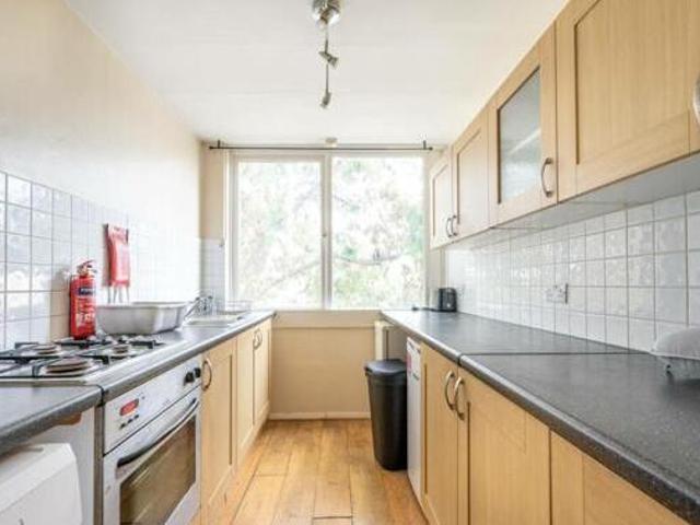 2 Bedroom Flat For Rent In Stratford, London