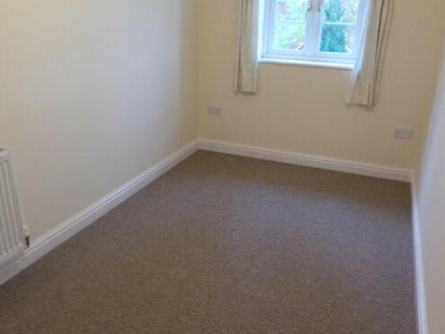 2 bedroom flat for rent in Stretford Road, Bristol, BS5