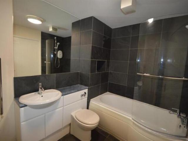 2 bedroom flat for rent in Stretford Road, Hulme, Manchester, M15