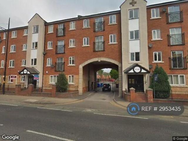 2 bedroom flat for rent in Stretford Road, Manchester, M15