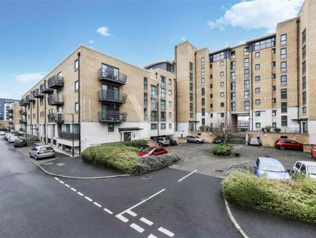 2 bedroom flat for rent in Stretton Mansions, Glaisher Street, Deptford, SE8