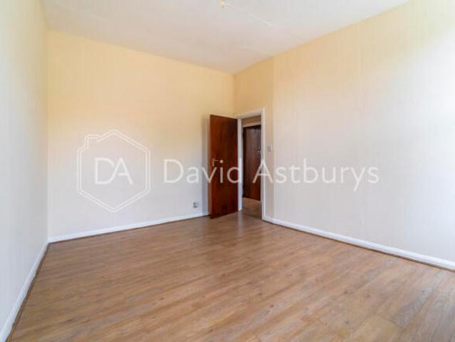 2 bedroom flat for rent in Stroud Green Road, Finsbury Park, London, N4