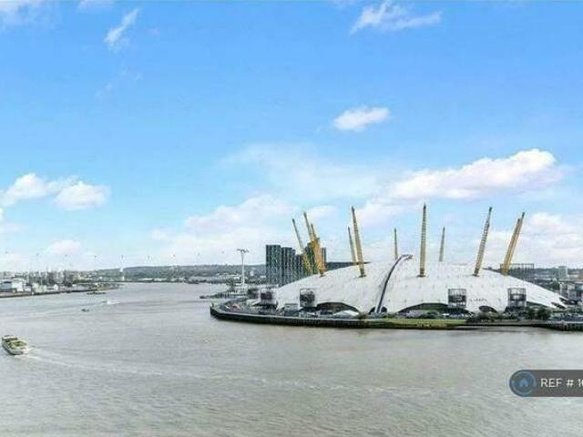 2 bedroom flat for rent in Studley Court London E14