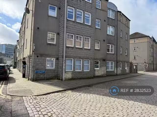 2 bedroom flat for rent in Summer St, Aberdeen, AB10