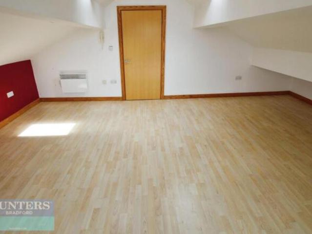2 bedroom flat for rent in Sunbridge Road, Bradford, West Yorkshire, BD1