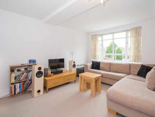 2 bedroom flat for rent in Sunderland Avenue, Oxford, OX2