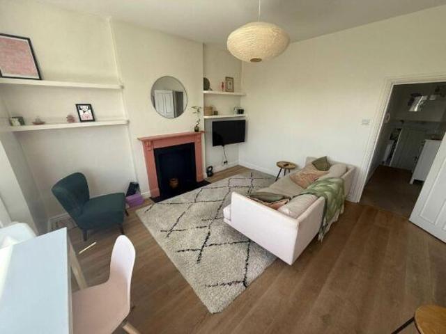 2 bedroom flat for rent in Sunnyhill Road, Streatham, SW16