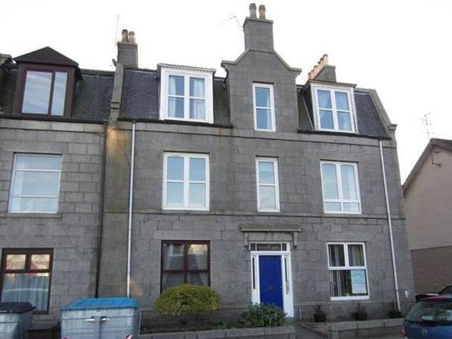 2 bedroom flat for rent in Sunnyside Road First Floor Right AB24