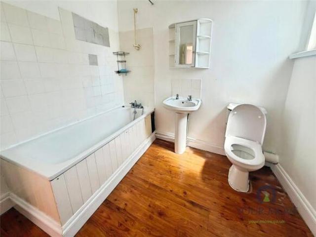 2 bedroom flat for rent in Sultan Road, Portsmouth, Hampshire, PO2