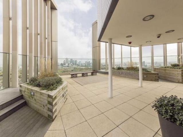 2 bedroom flat for rent in Surrey Quays Road, Canada Water, SE16