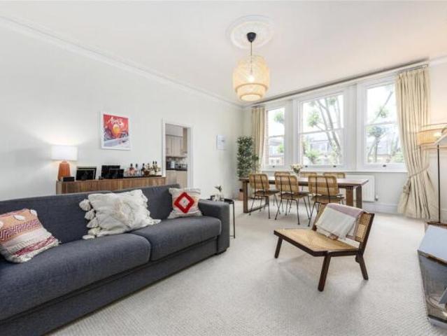 2 bedroom flat for rent in Sutherland Avenue, Little Venice, W9