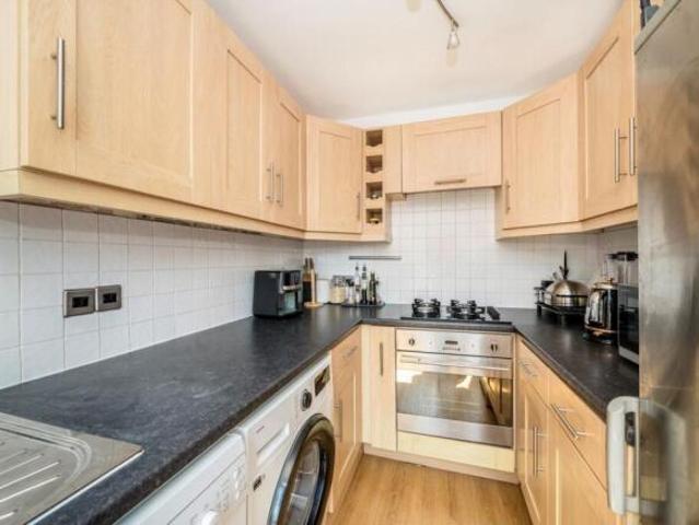 2 bedroom flat for rent in Sutherland Avenue, Maida Vale, W9